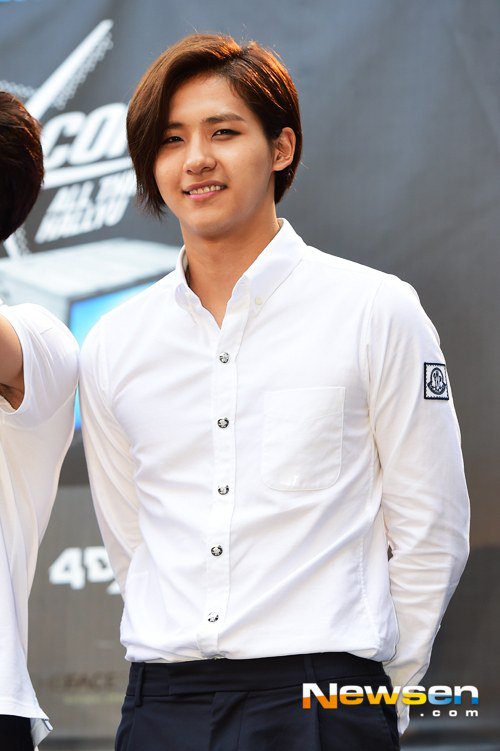 Teen Top, VIXX, B1A4, ไอยู (IU), ยูอินนา (Yoo In Na) ฯลฯ ร่วมเดินพรมแดงในงาน KCON 2014 ′M ...