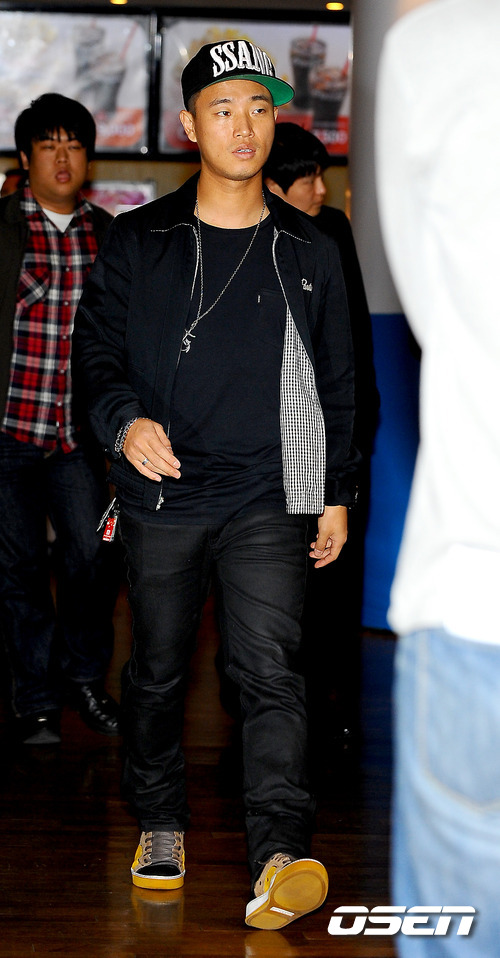แกรี่ (Gary) แห่ง Leessang เผยเขาตัดสินใจที่จะหายตัวไปจากรายการวาไรตี้ ...