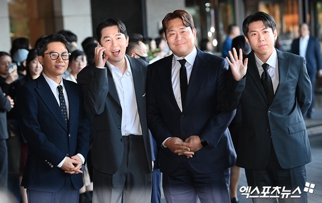 งานแต่งงาน หรือ งานประกาศรางวัล!? บรรยากาศงานแต่งของโจเซโฮ (Cho Sae Ho ...
