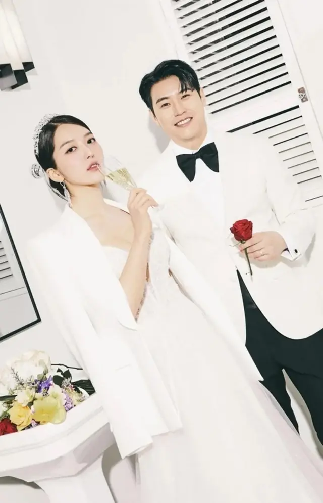 โดฮวา อดีตสมาชิกวง AOA เข้าพิธีวิวาห์กับนักแสดงหนุ่ม ซงอึยฮวาน วานนี้! - Popcornfor2.com