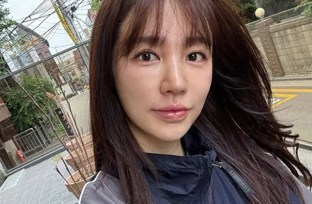 ยุนอึนฮเย (Yoon Eun Hye) ย้อนวัยด้วยการแต่งตัวเป็นตัวละครของเธอในซีรีส์ ...